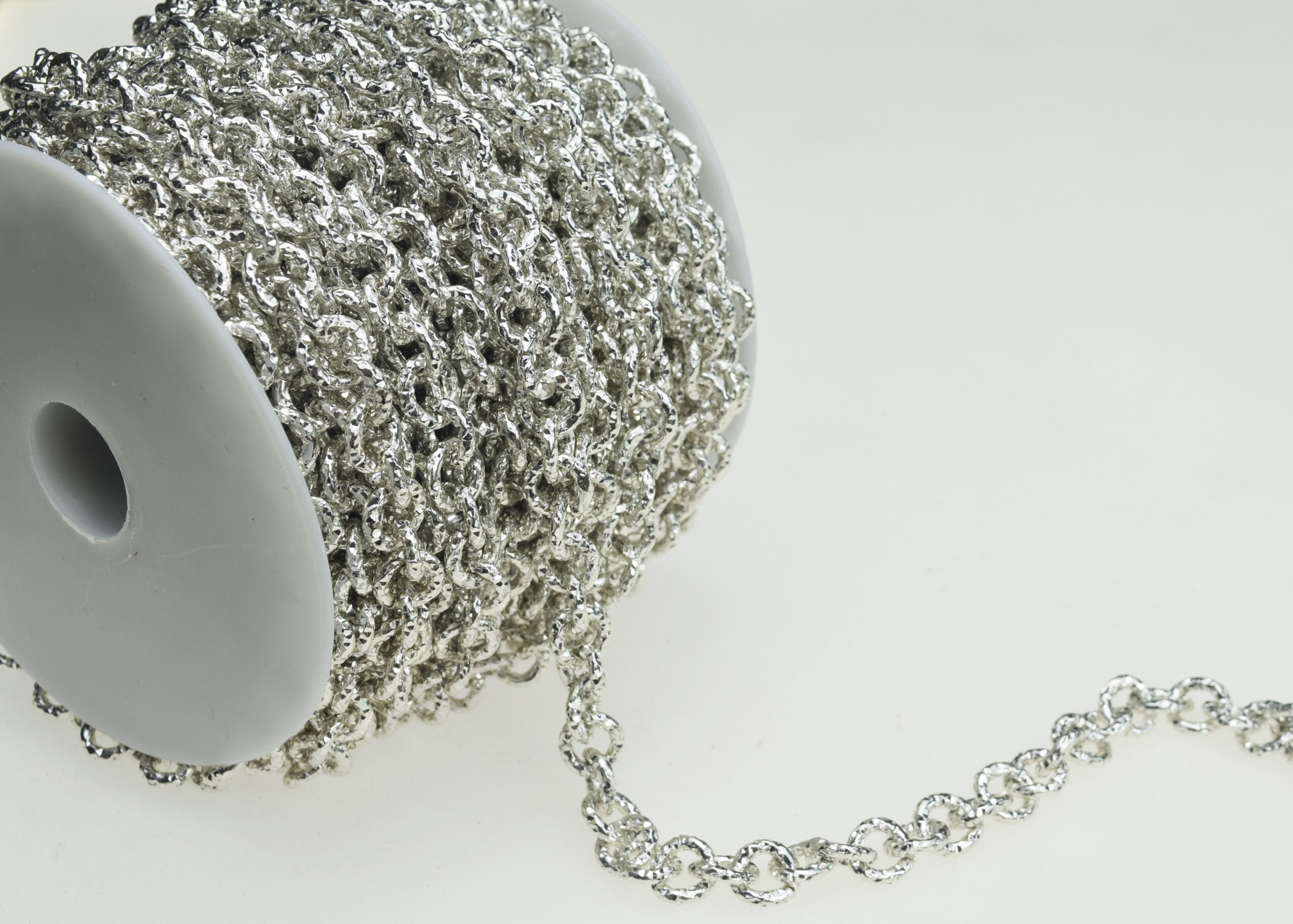 Aluminum Twisted Textured Round Chain (49.2 Feet in the Roll)